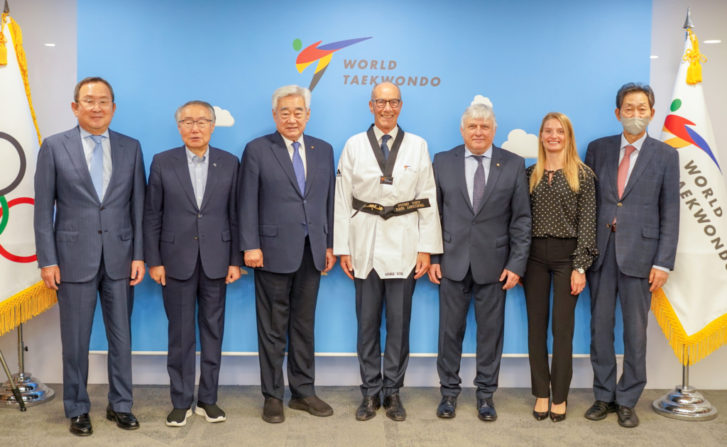 World Taekwondo President awards Leonz Eder honorary 8th Dan - FISU